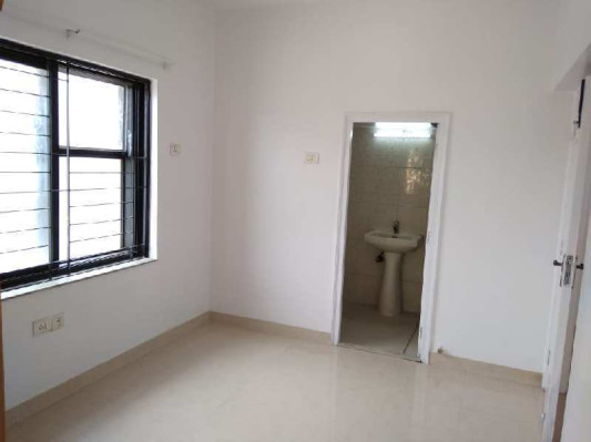 Palm Court Complex in Chincholi Bunder, Malad West, Mumbai by K Raheja ...